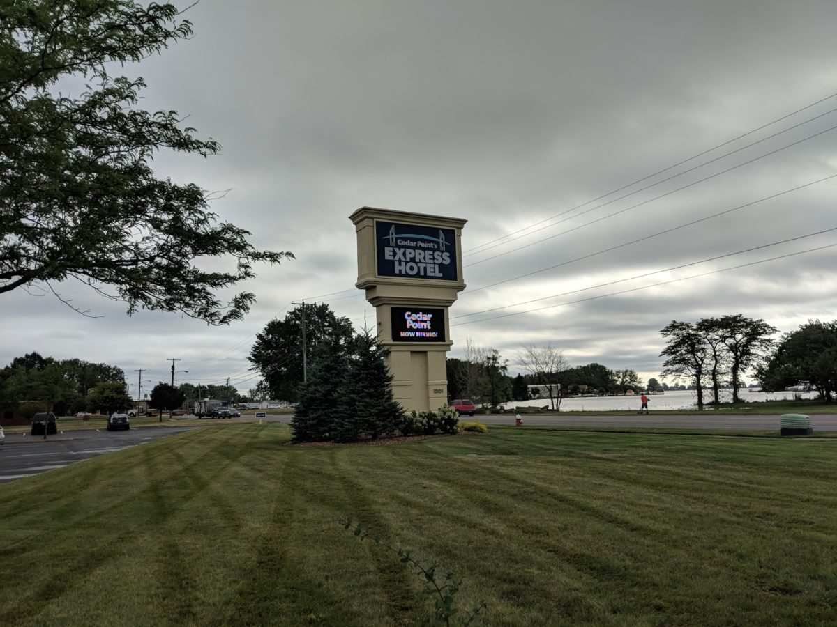 Cedar Point Express Hotel: Review & Guide | Green Vacation Deals