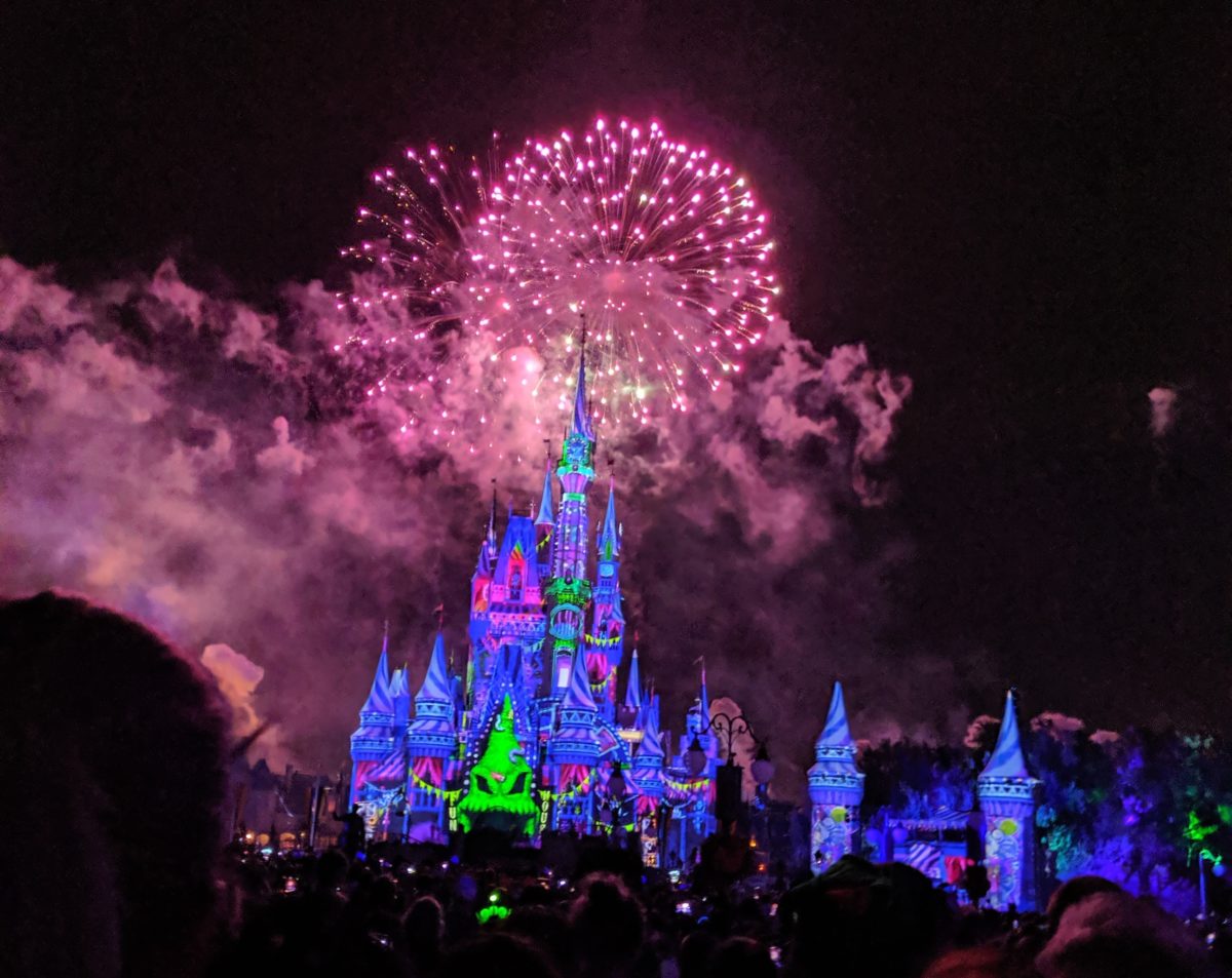 Mickey's Not So Spooky Spectacular Fireworks Show at Disney World ...