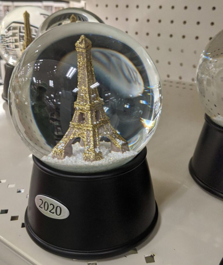 Top 100 Best City Snow Globes | Green Vacation Deals