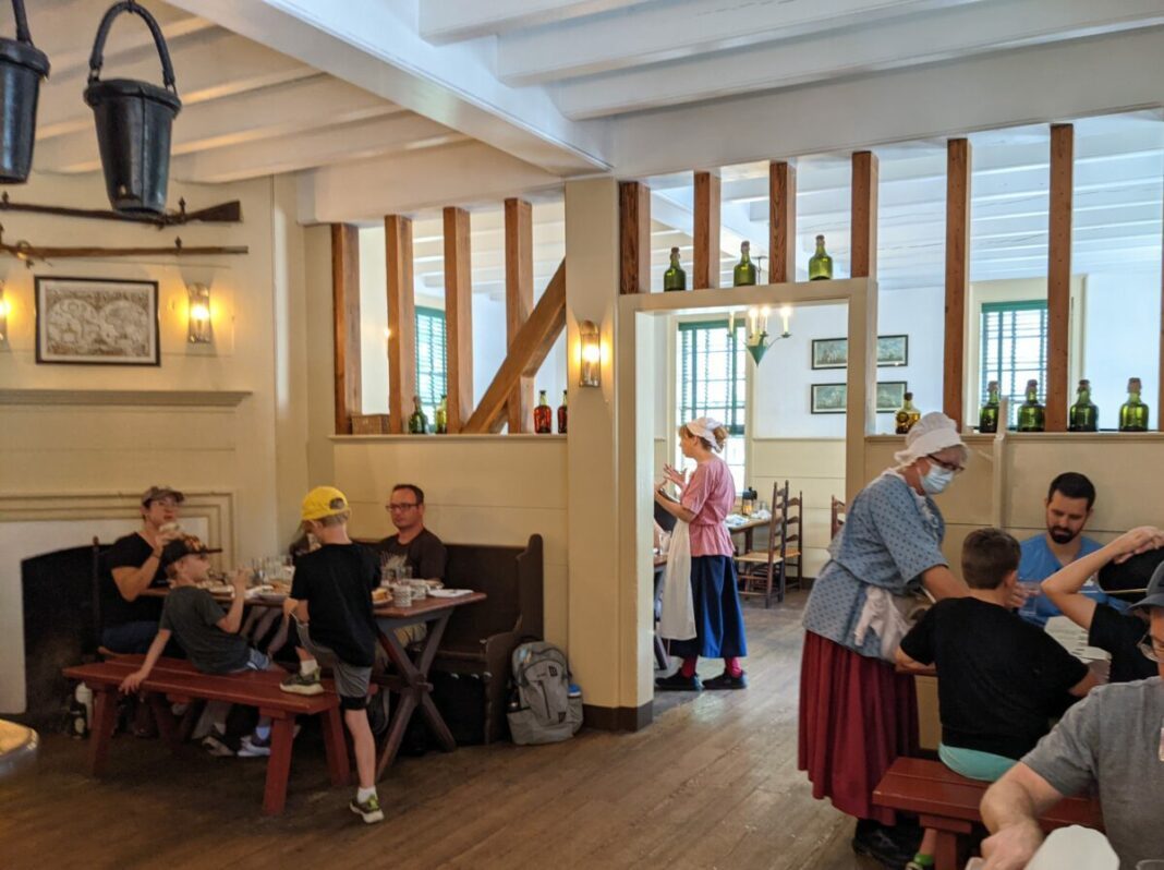 Chowning's Tavern Williamsburg VA Review | Green Vacation Deals