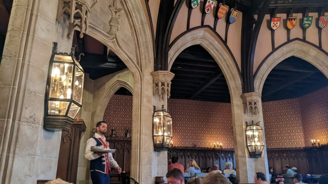 Cinderella's Royal Table Review | Green Vacation Deals