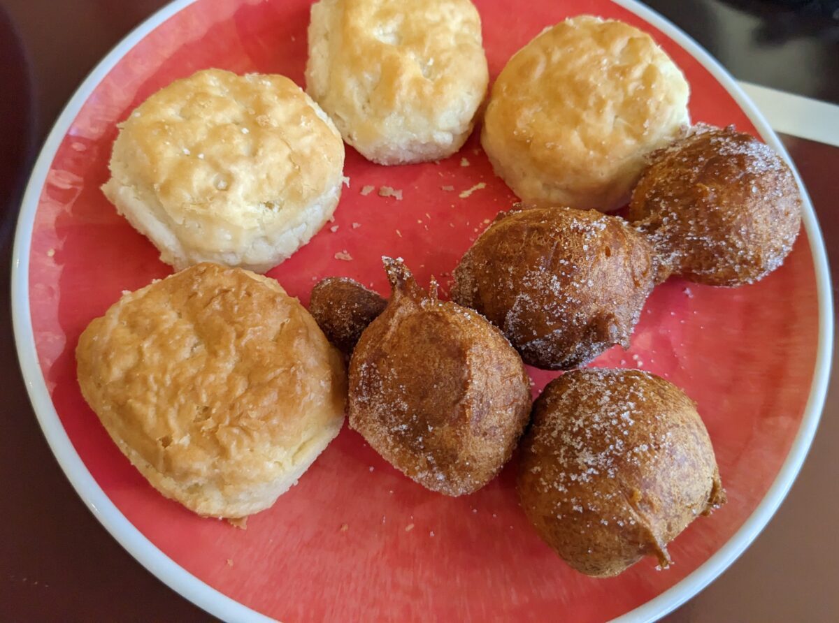 Chef Mickey Character Breakfast Review | Green Vacation Deals