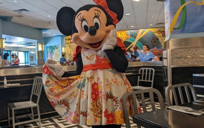 Minnie's Springtime Dine at Disney World Review 2024 | Green Vacation Deals