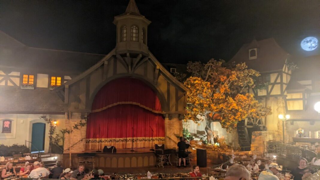 Biergarten Epcot Review | Green Vacation Deals
