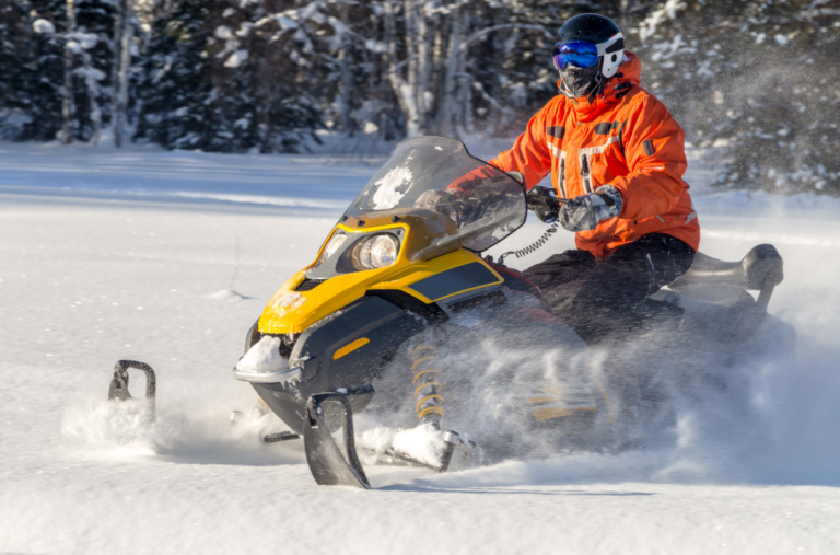 White Mountain Snowmobile Tour Lincoln NH Coupon | Green Vacation Deals