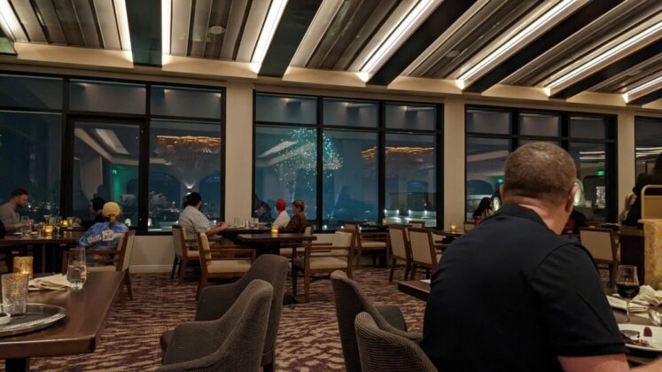 Disney Riviera Resort Dining Guide | Green Vacation Deals