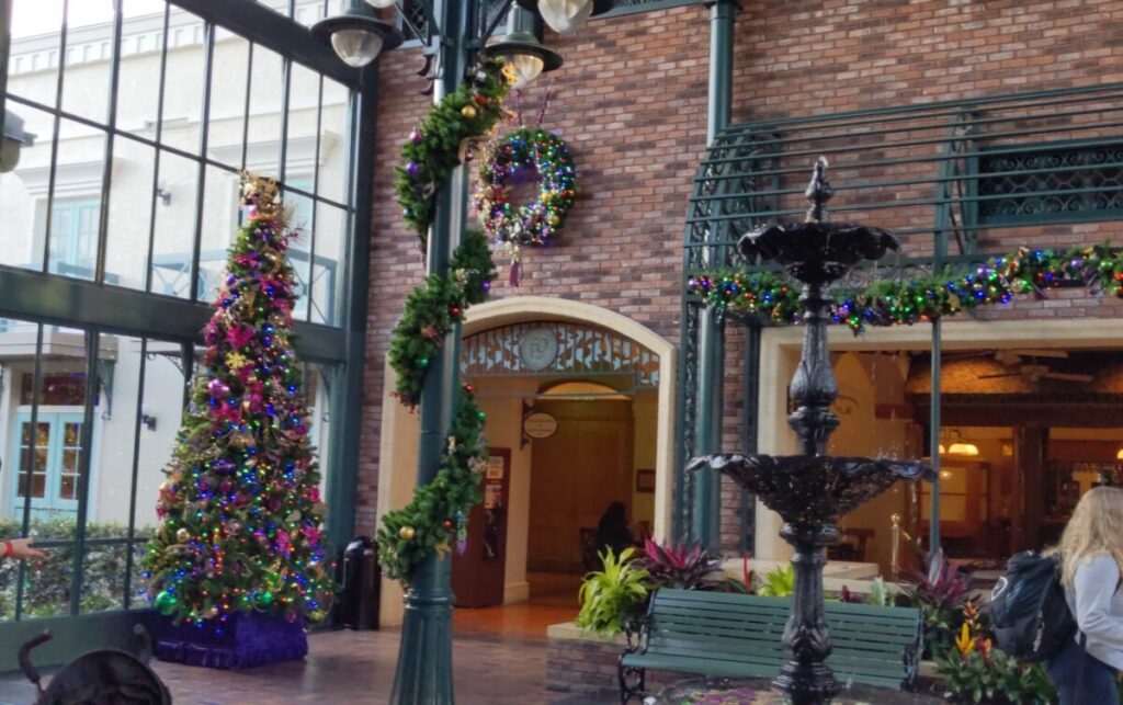 Why You Must Stay at Disney's Port Orleans French Quarter at Christmas ...
